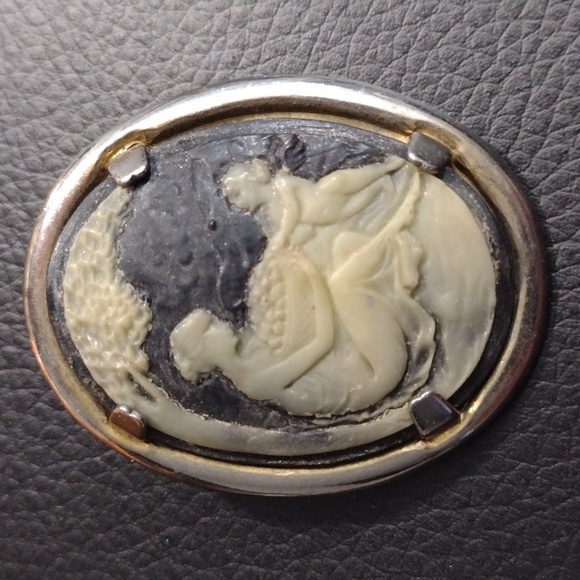 Jewelry | Vintage Cameo Silver Black Rare Pin Brooch Carved Shell ...
